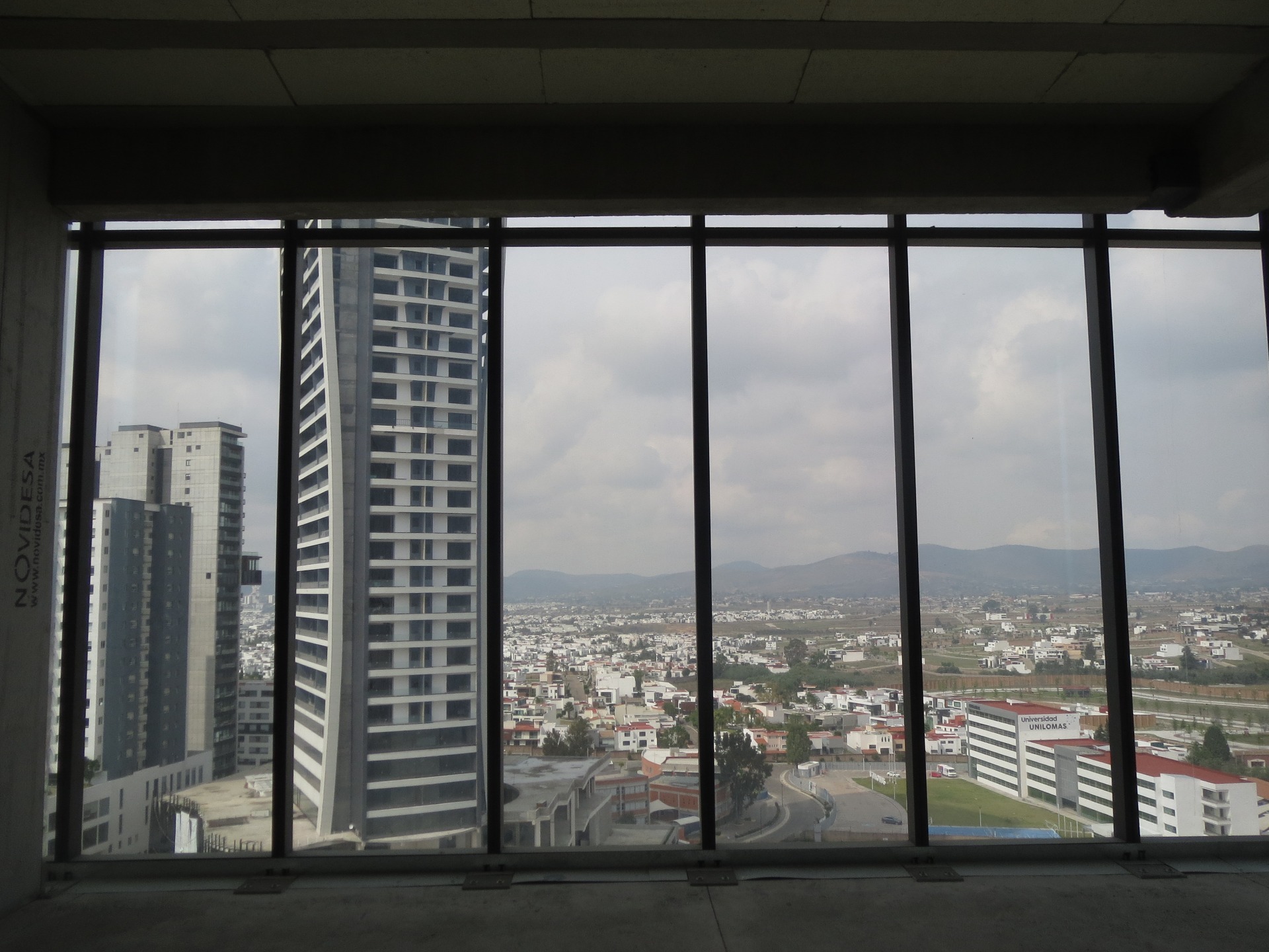 IMAGENES :: Renta de Oficina en Torre Elementa